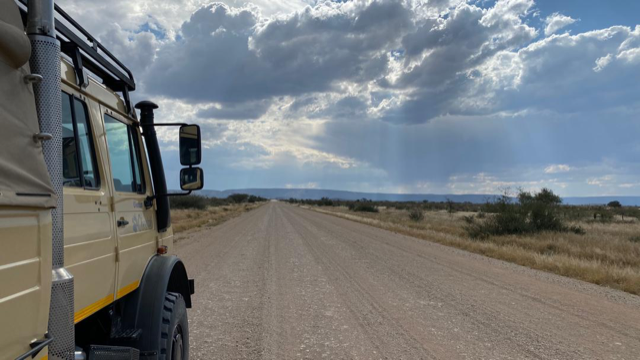 Slow Travel Abenteuer mit „Onyati”, dem Unimog - JEBO TRAVEL